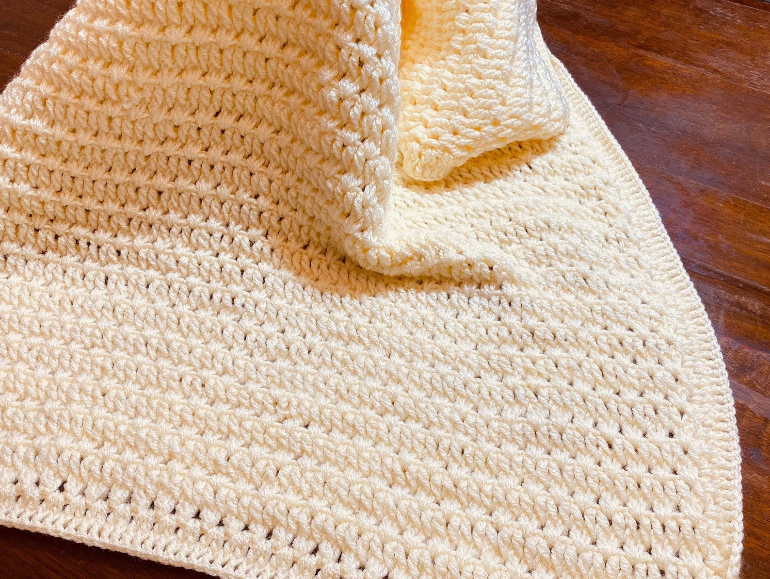 CROCHET PATTERNS ⨯ Light Weight Crochet Blanket Throw, Easy Crochet ...