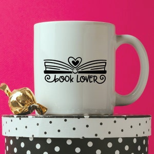 Book Lover Vinyl Decal - I Heart Books Vinyl Decal - I Love Books Vinyl ...
