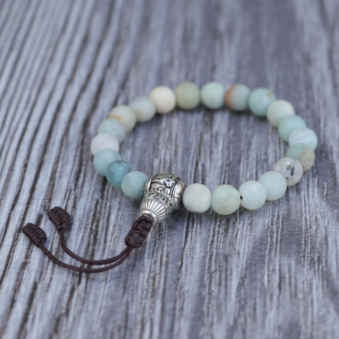 March Birthstone Balancing Heart and Throat Chakra Virgo Zodiac ...