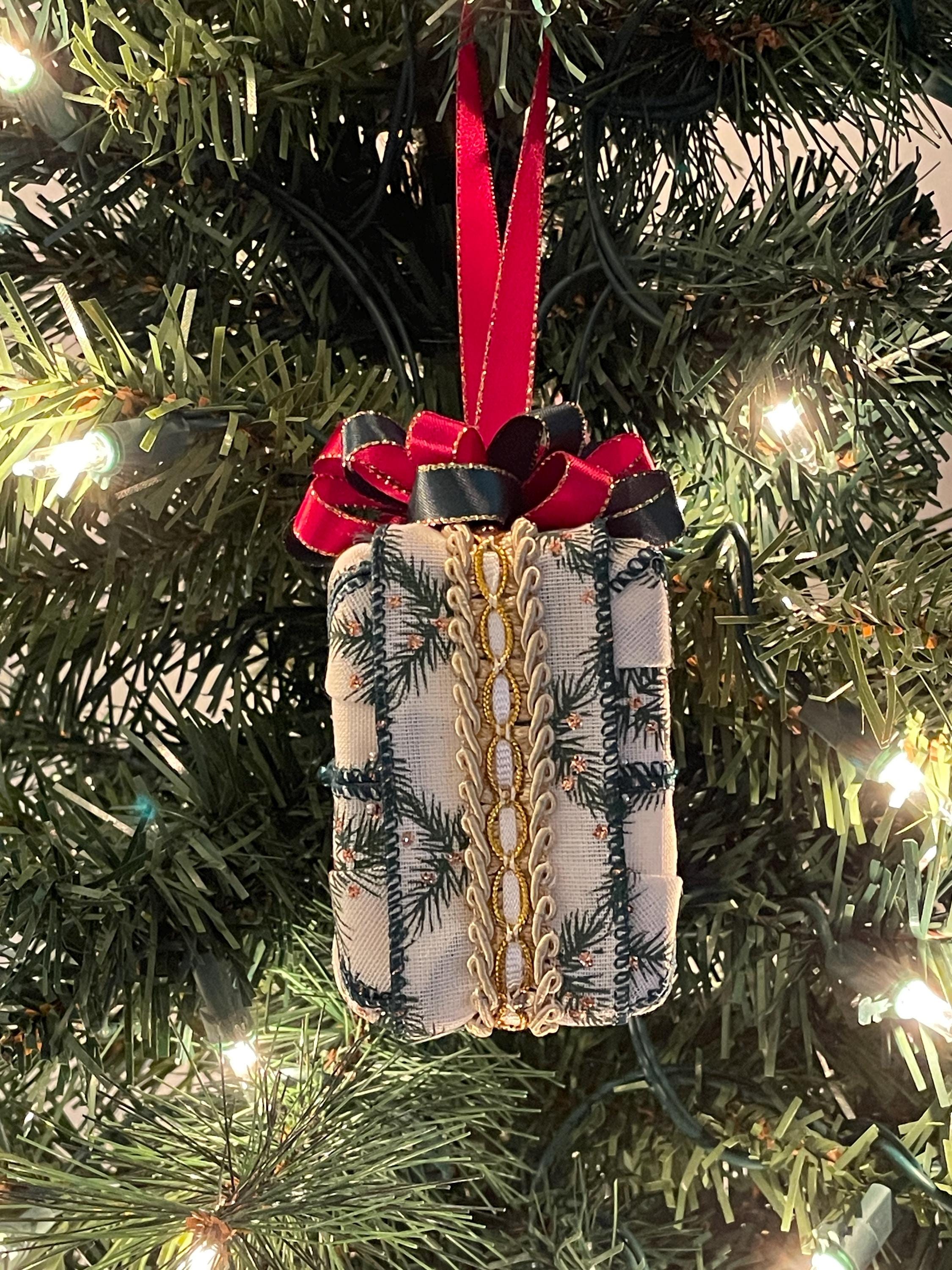 Holiday Present Square Quilted Christmas Ornament - Etsy