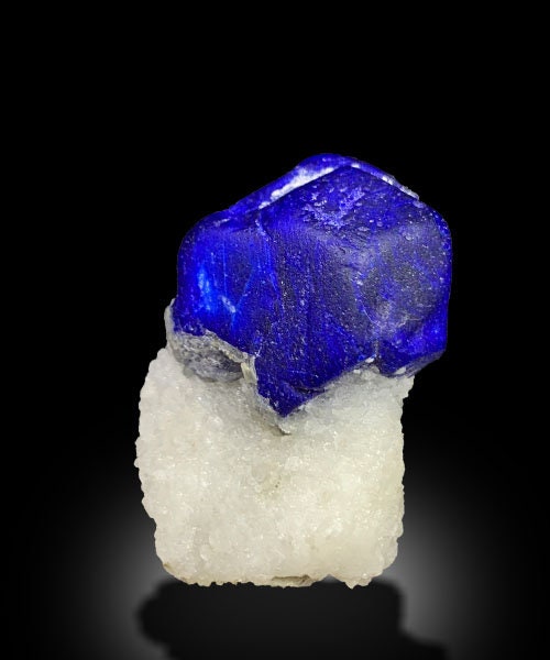 Lazurite, Lazurite Specimen, Lazurite Crystal, Lazurite Crystal on ...