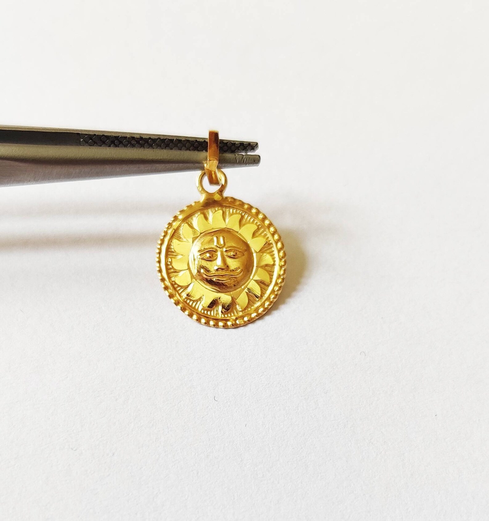 22k Gold Sun Pendant, Solar Celestial Star Sun Pendant, Lord Sun ...