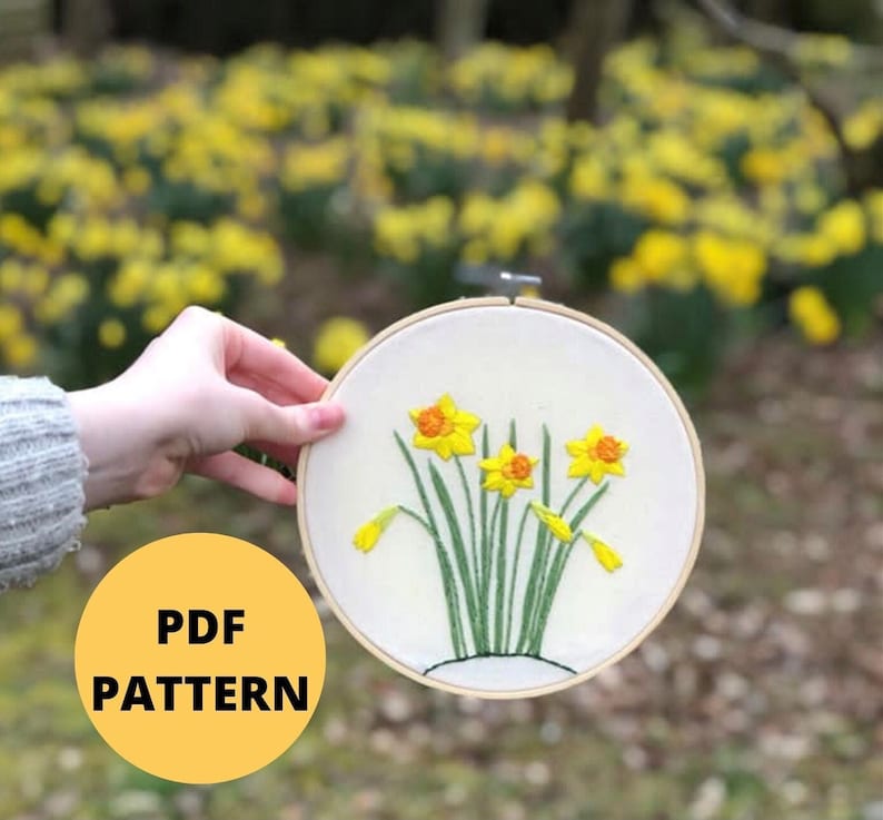 Daffodil Embroidery Pattern PDF by Tigertailtextiles // Beginners ...