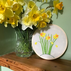 Daffodil Embroidery Pattern PDF by Tigertailtextiles // Beginners ...