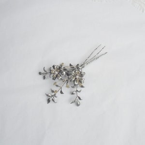 Boutonniere Silver Buttonhole Grooms Pin 390 - Etsy