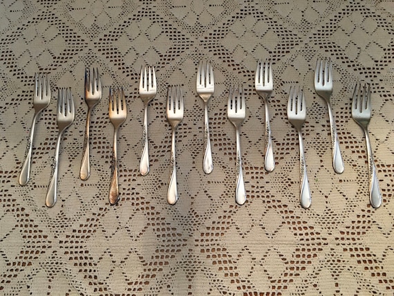 WM Rogers & Son 'spring Flower' Silver-plated Flatware - Etsy