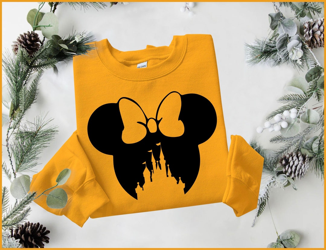 DISNEY FAMILY MINNIE Castle Disney World Gift Happy Holidays Fall Holy ...