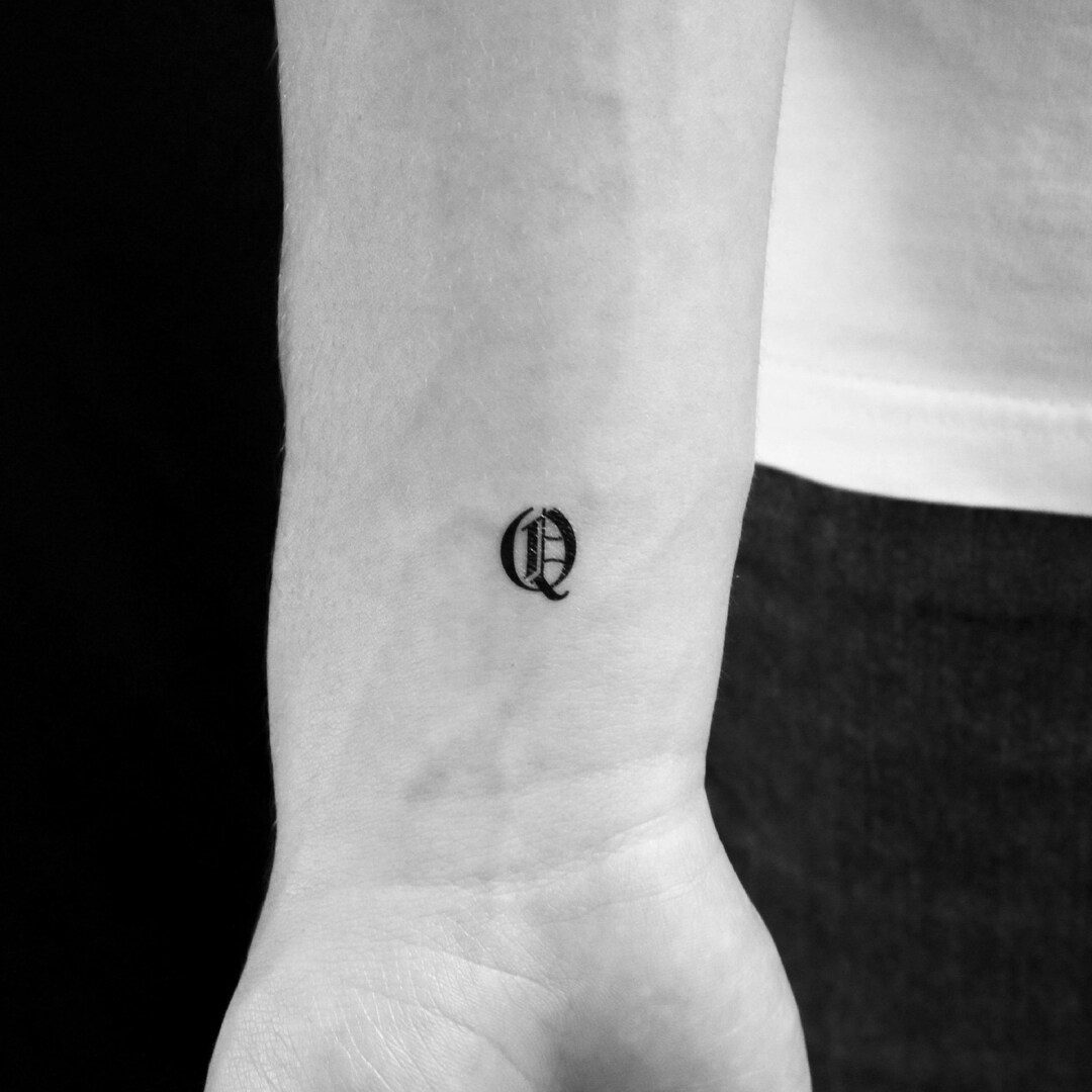 Gothic Q Letter Temporary Tattoo (set of 3) - Etsy