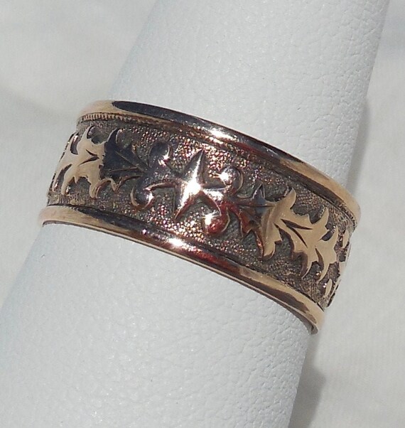 Antique Chased Victorian Gold Split Ring - Gem