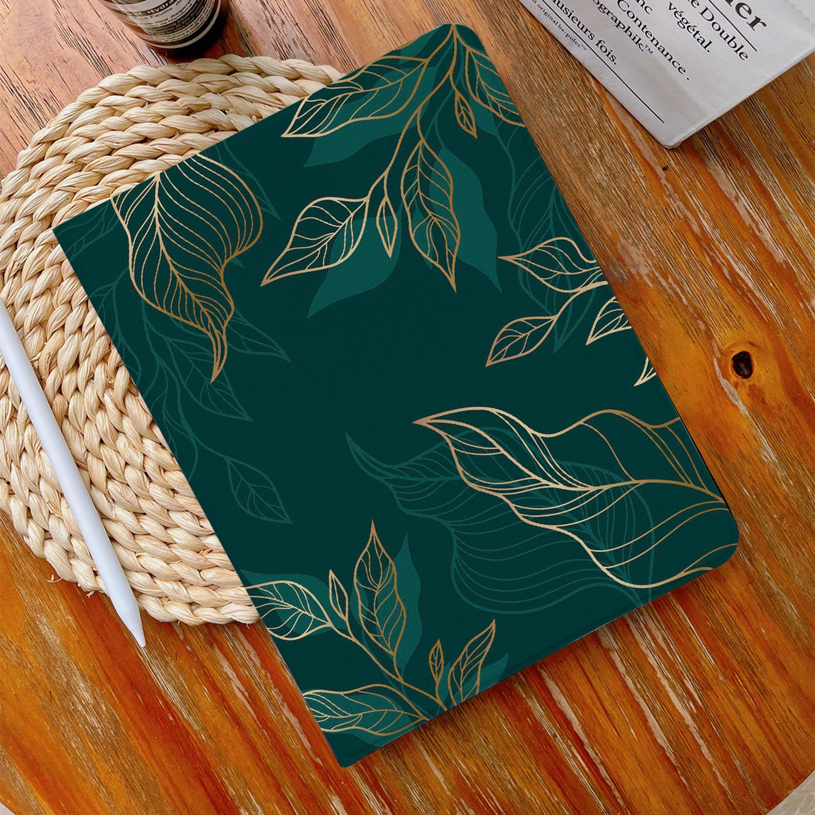 Blackish Green Leaves Ipad Case Ipad Air 4 Case With Pencil | Etsy UK