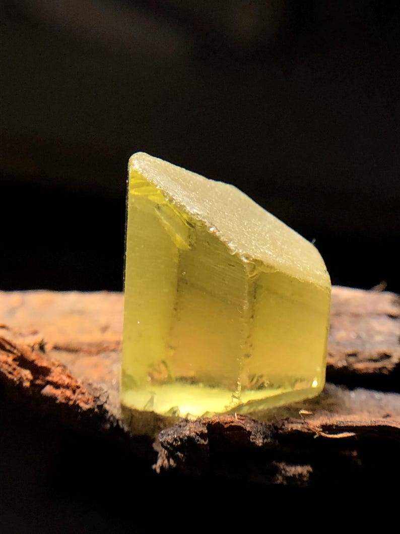 Raw Lemon Quartz Crystal: 7.4 Ct Untreated Healing Stone - Etsy