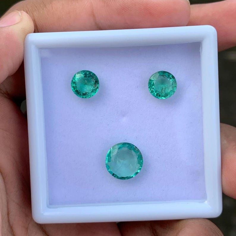 Natural Emerald Layout Gemstone Use for Jewelry Making, Faceted Emerald ...