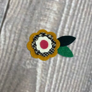 Wool Flower Pennies - Precut Upcycled Felted Wool for Appliqué, Penny ...