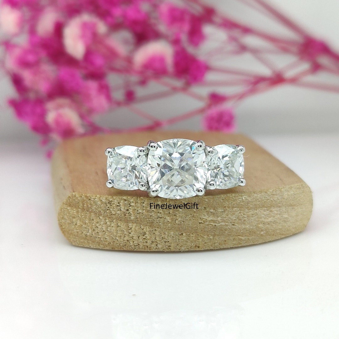 3 Stone Cushion Ring 4.60ct Cushion Cut Lab Diamond & Moissanite Ring ...