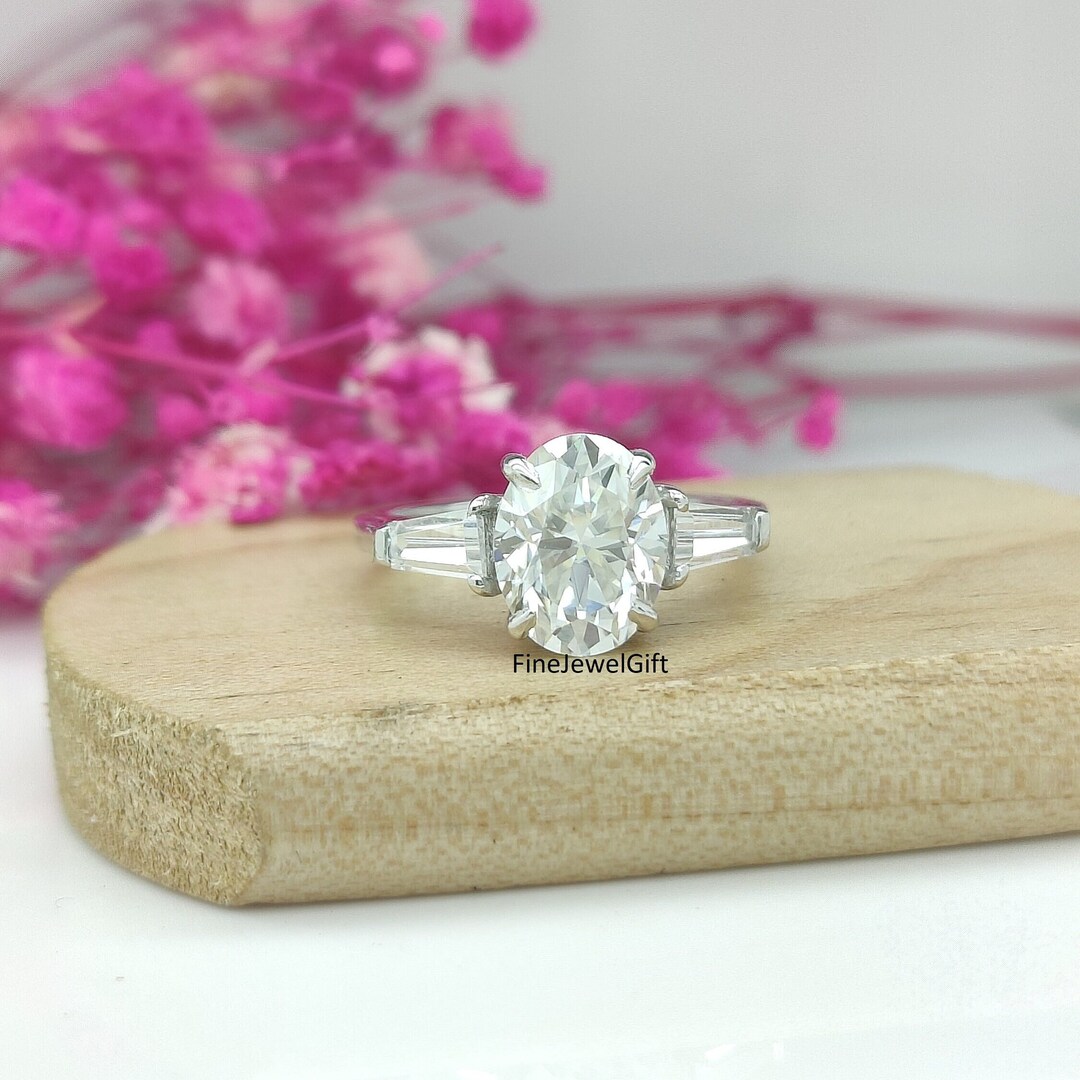 3 Stone 2.20 Ct Oval Cut and Tapper Lab Grown-moissanite Wedding Ring ...