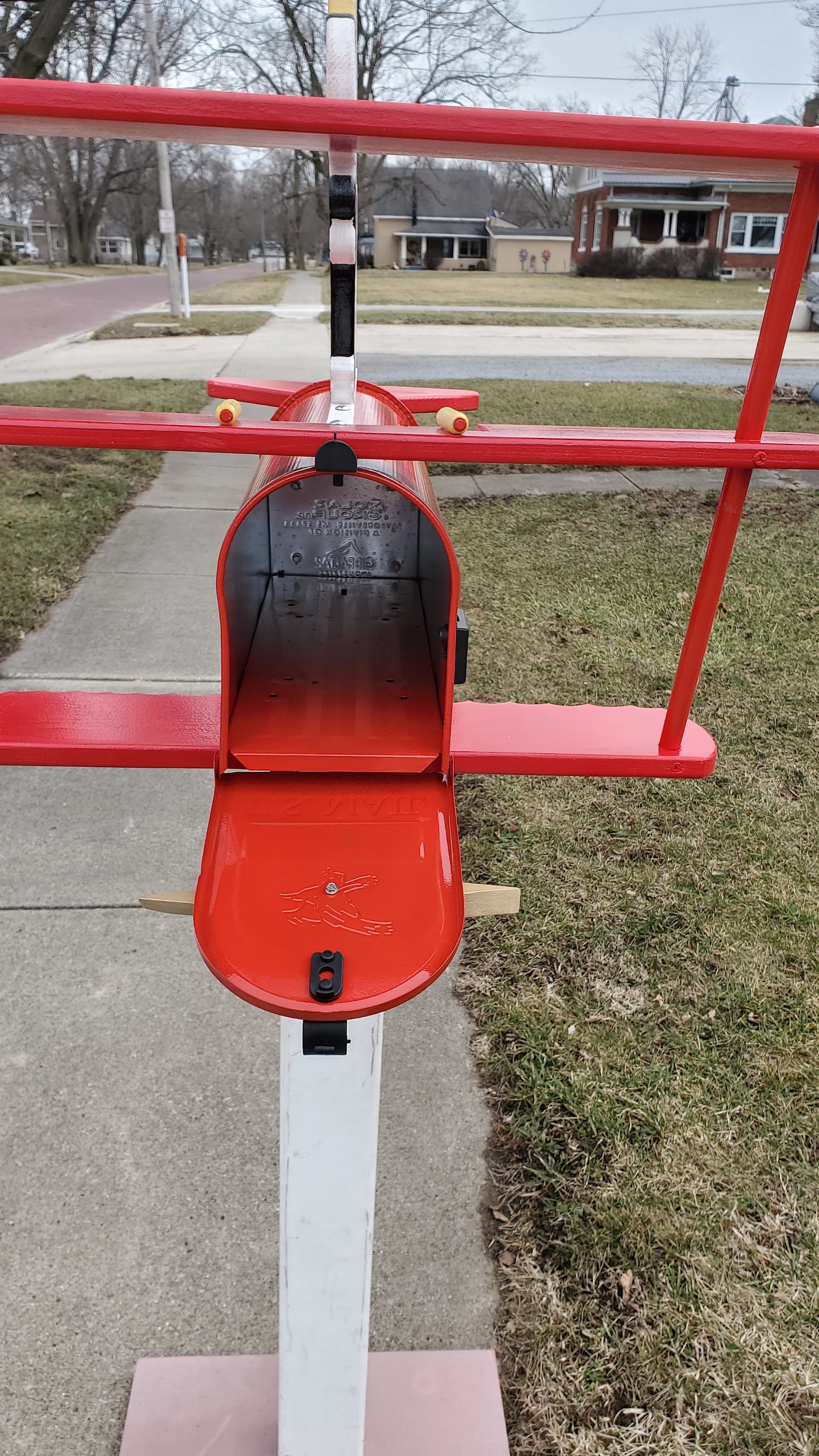 Red Baron Tri-plane Mailbox-mailbox-rural Tri-plane Mailbox-character ...