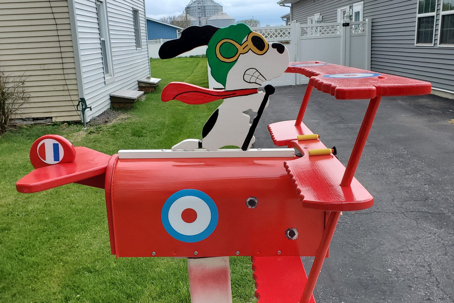 Red Baron Tri-plane Mailbox-mailbox-rural Tri-plane Mailbox-character ...
