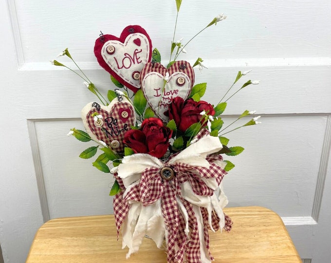Primitive Heart Table Centerpiece, Country Farmhouse Hearts & Roses ...