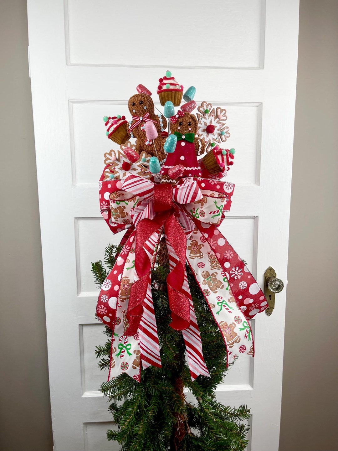 Gingerbread Man Christmas Tree Topper, Red and Pink Gingerbread ...