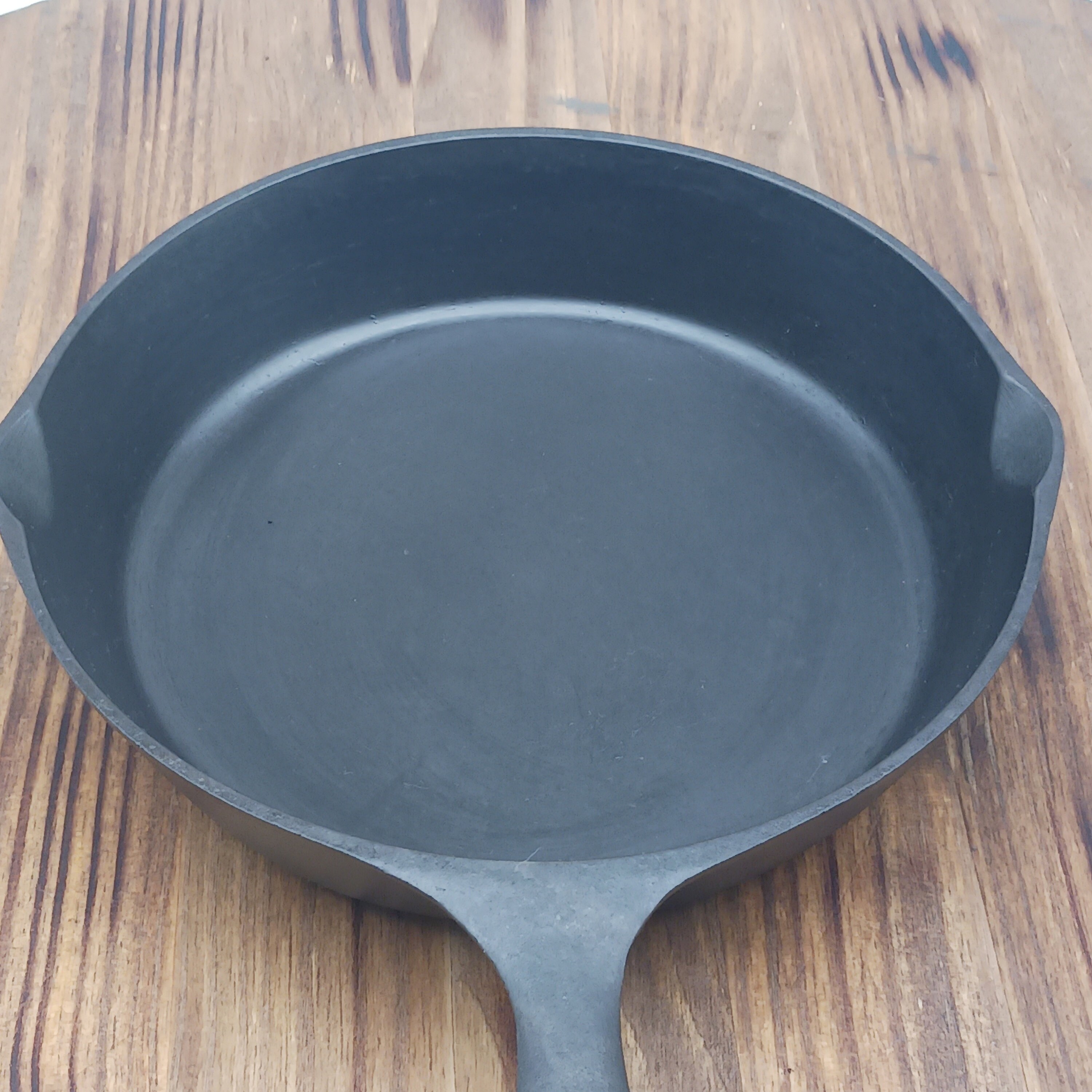 Vintage Lodge 3 Notch #8 Cast Iron Skillet - Etsy