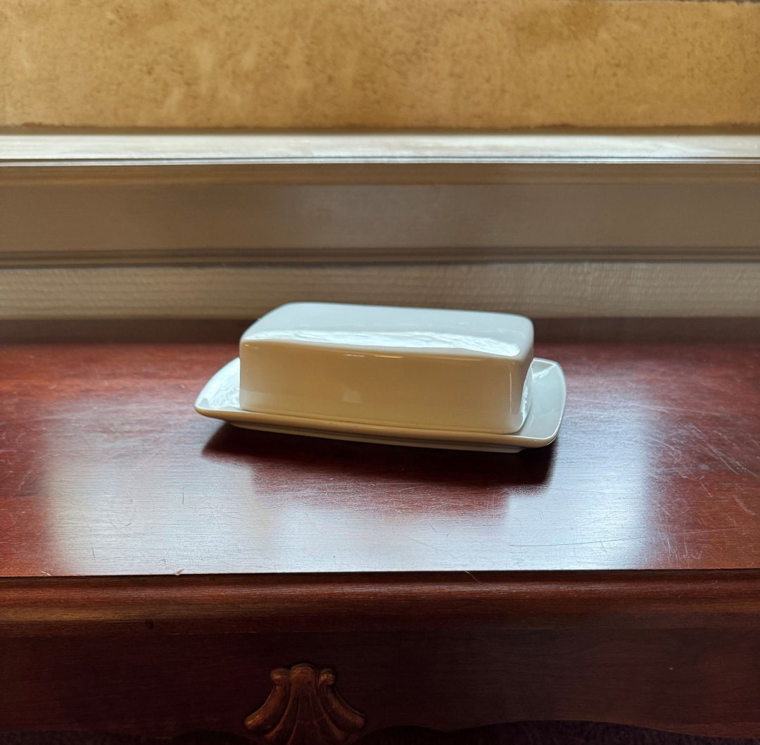 French Vintage Classic Apilco Porcelain Butter Dish - Etsy