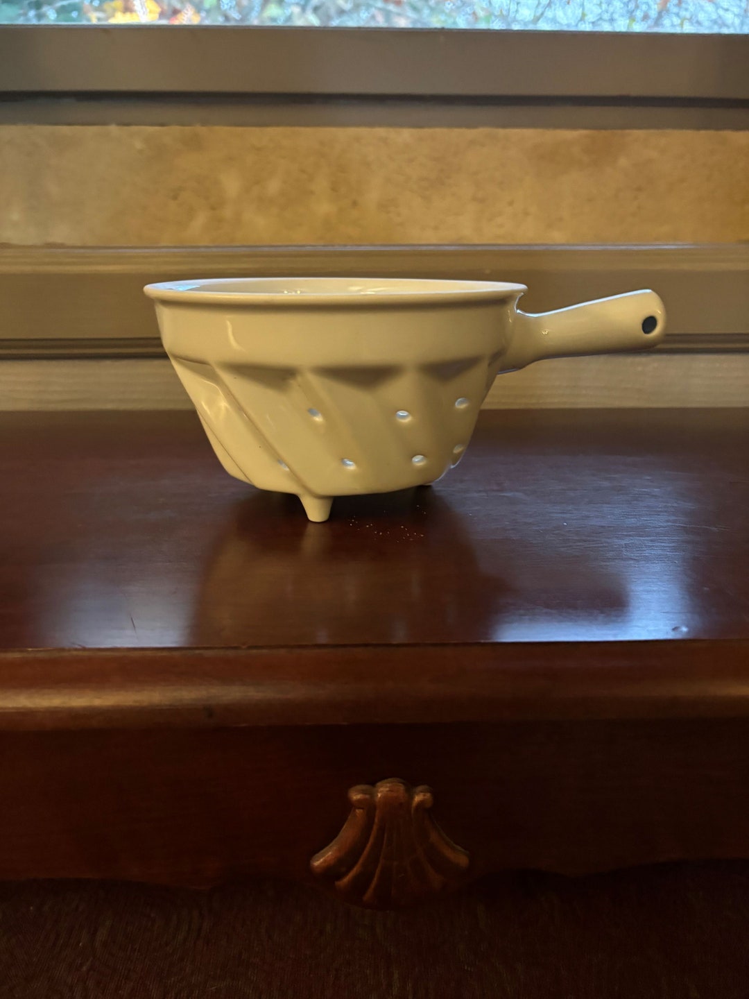 French Vintage Traditional Porcelain Colander – Elegant & Functional - Etsy
