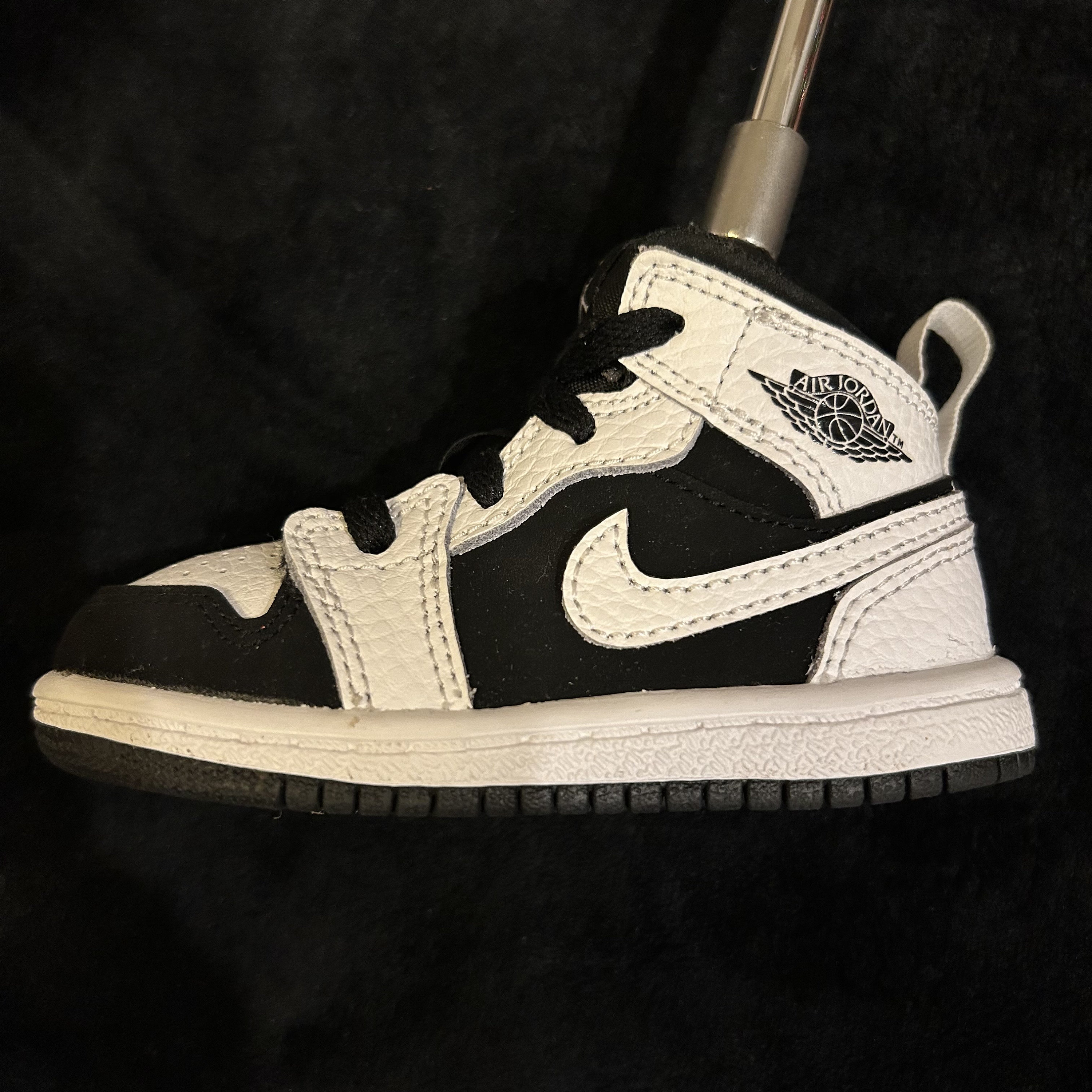 Jordan 1 Tuxedo / Panda Custom Golf Putter Cover - Etsy