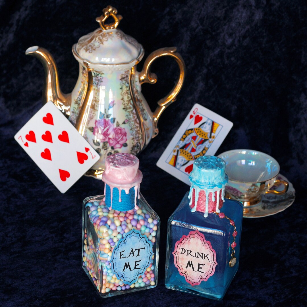 Alice in Wonderland Decorative Magic Potion Color Change Drink Me Eat ...