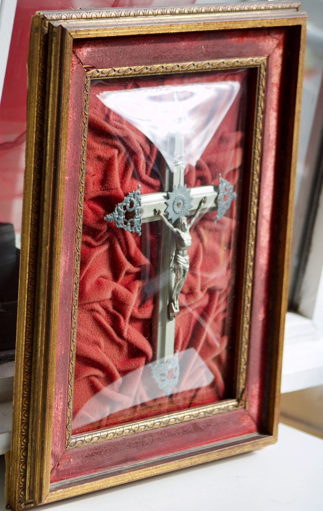 Antique Reliquary Made in Belgium in the 60s With a Crucifix and a ...