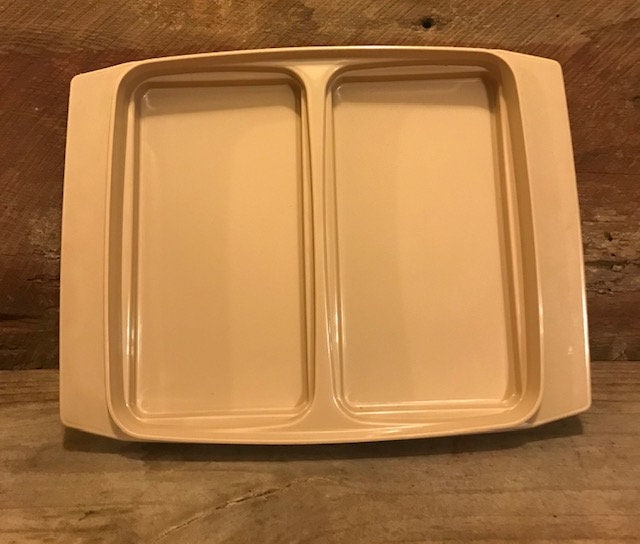 Look!! Vintage Tupperware Deviled Egg Keeper, Kitchen Tupperware ...