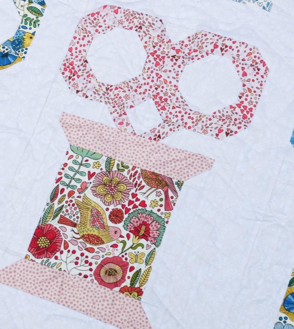 Scissors & Spools Throw Quilt Pattern PDF Layer Cake or - Etsy