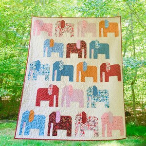 STOMPING GROUND Elephant Fat Quarter Pieced Quilt Pattern PDF - Etsy
