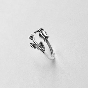 Sterling Silver Delicate Tulip Flower Ring With Leaves, Dainty Ring ...
