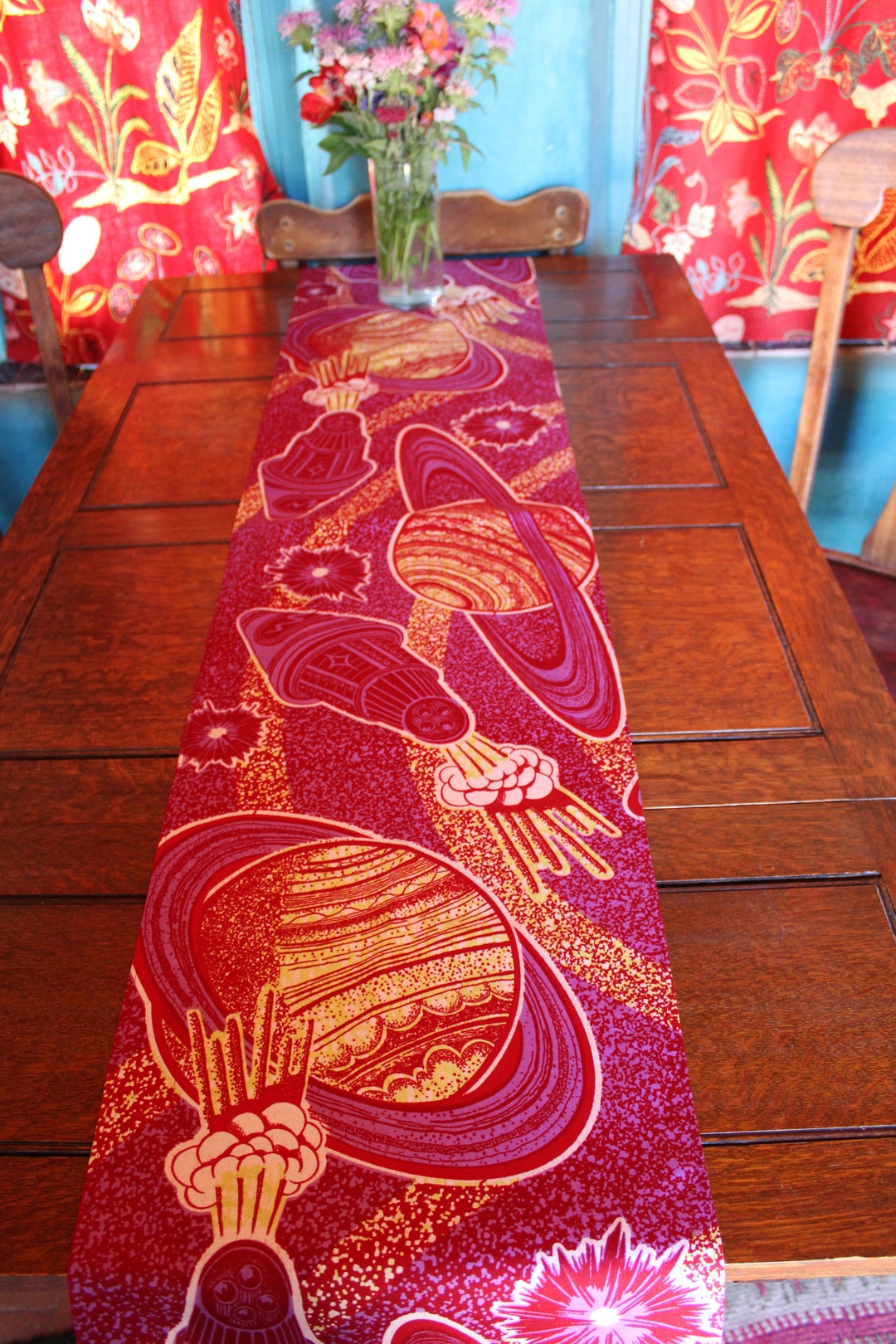 Purple and Maroon Space Ship Table Cloth Runner Saturn & Spaceship ...