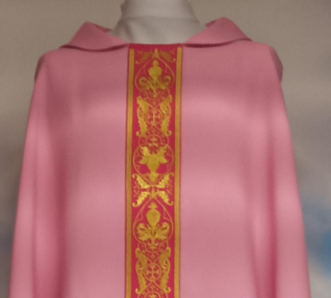 Rose Chasuble With Matching Table Vestments - Etsy