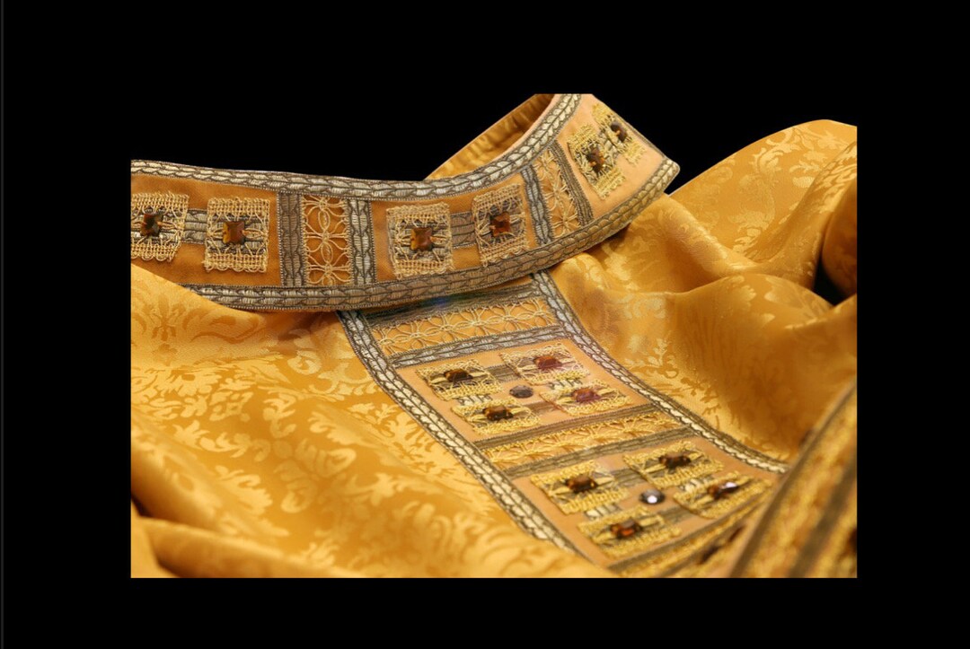 Glod Ewach Decorated With Stones Damask Chasuble Vestments - Etsy