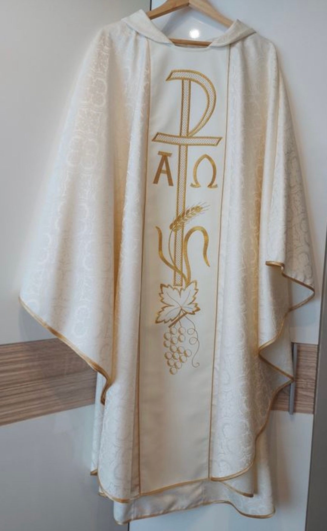 White Chasuble Vestments - Etsy