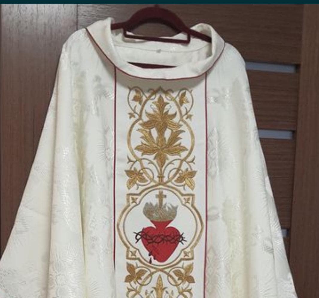 Sacred Heart Chasuble Vestments - Etsy
