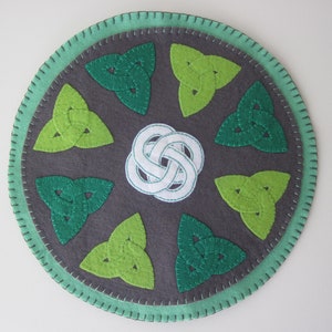 PDF PATTERN: Celtic Knot Work Penny Rug Wool Applique Trinity Knots ...