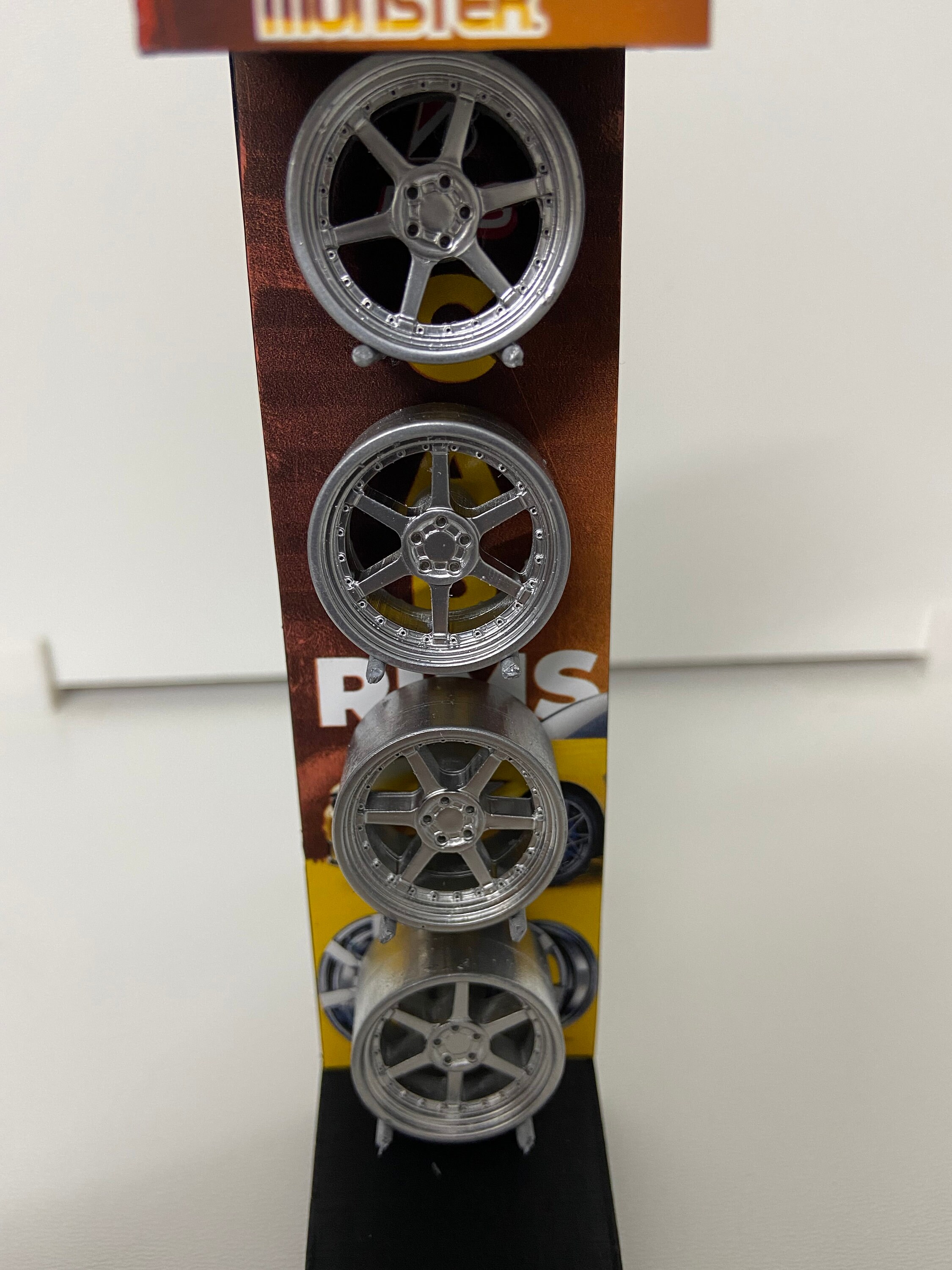 1:24 Miniature Wheel Rim Display Stand, Auto Parts Storage Shop, Rim ...