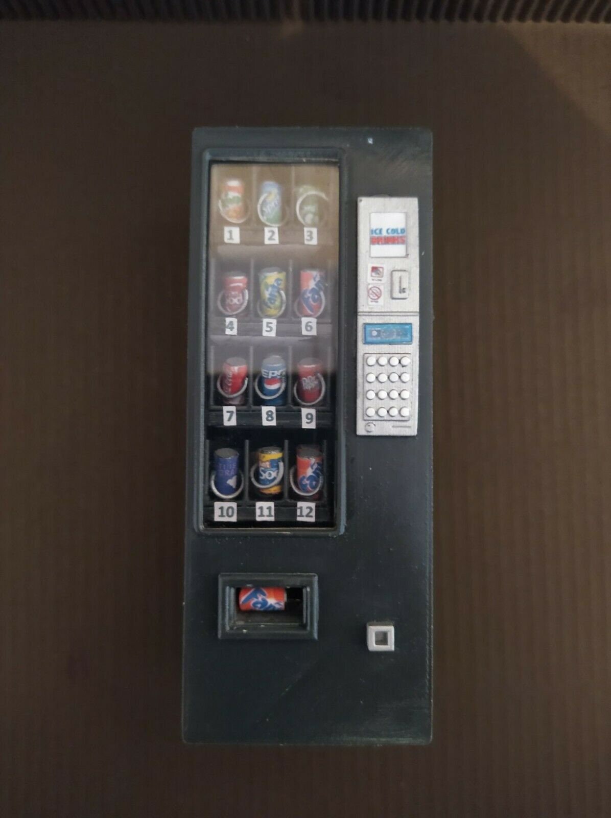 1:18 Vending Machine With Soda Cans Cola-cola, Pepsi, Fanta, Dr. Proper ...