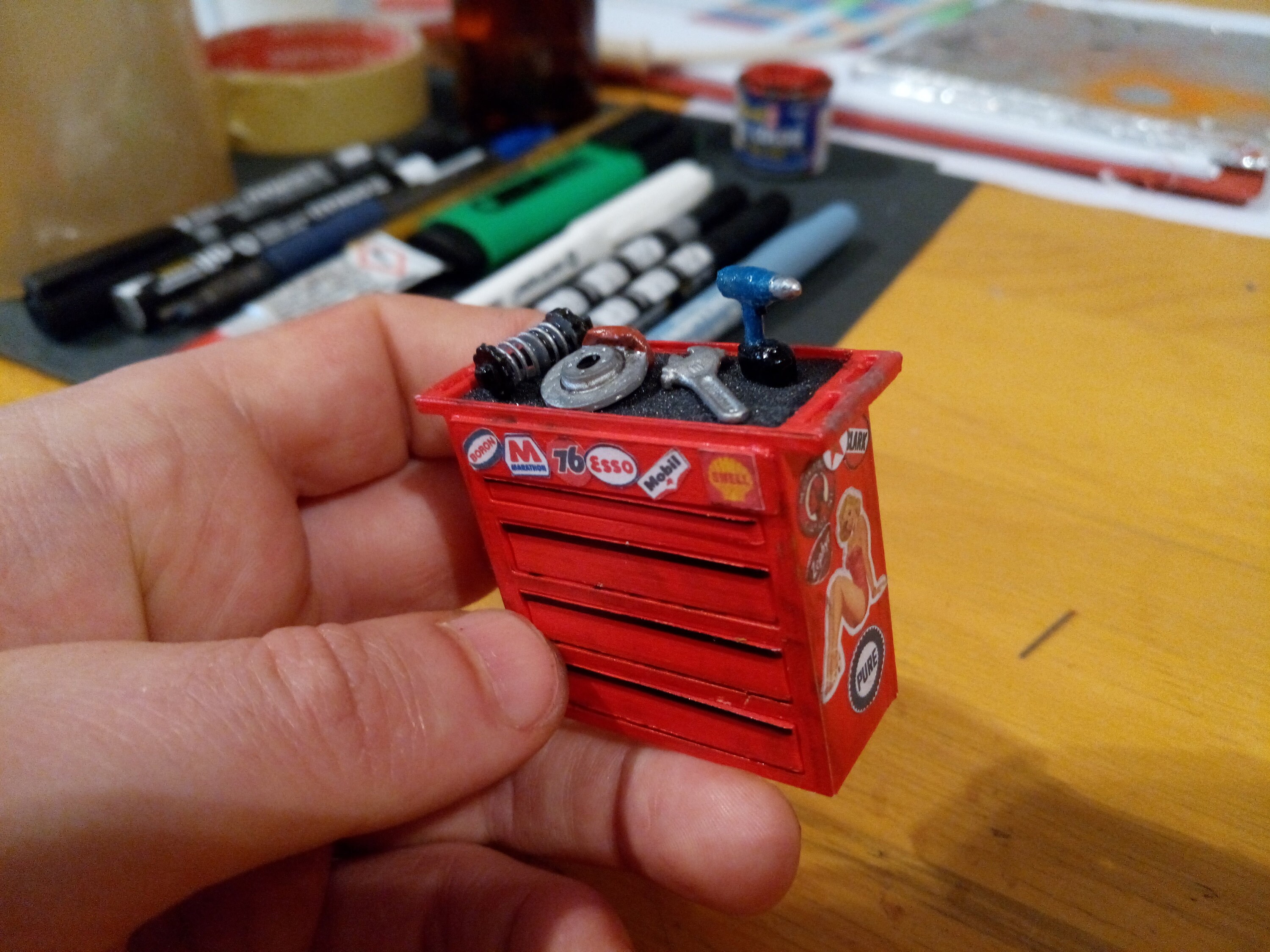 1:24 Scale Workshop Desk for Tools With Tools Oil Cans, Diorama ...