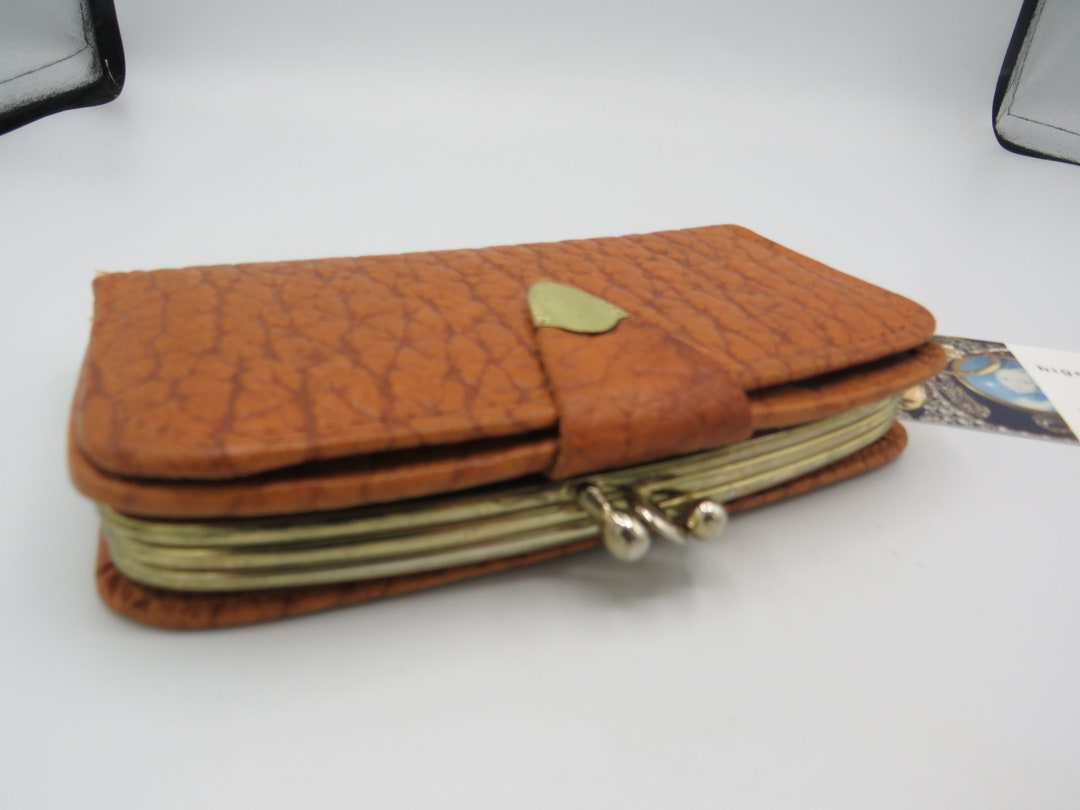 Stunning 70's Tan Genuine Leather Purse, Beautiful Condition, 2 Coin ...