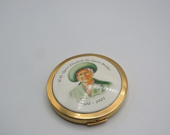 Queen Elizabeth Compact - Etsy