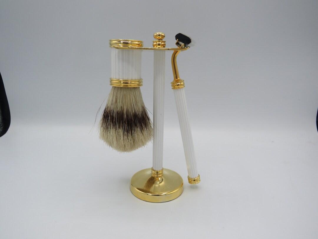 Spectacular Vintage Unused Men's Grooming Set in the Original Box ...