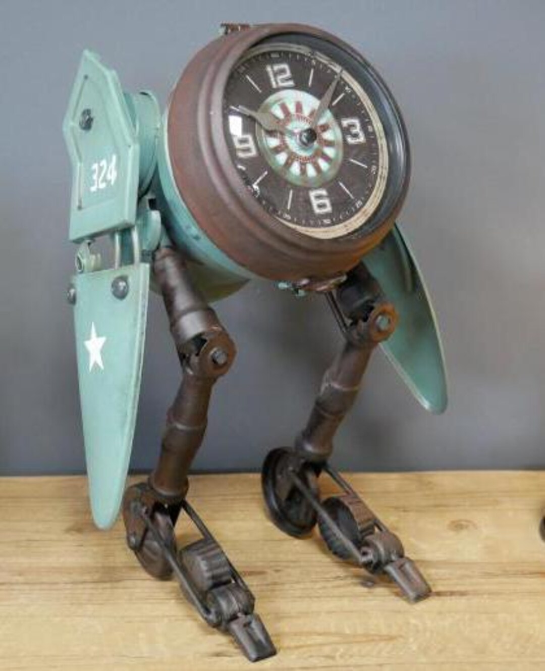 Retro RAF Robot Clock - Vintage Style Metal Clock - Etsy UK