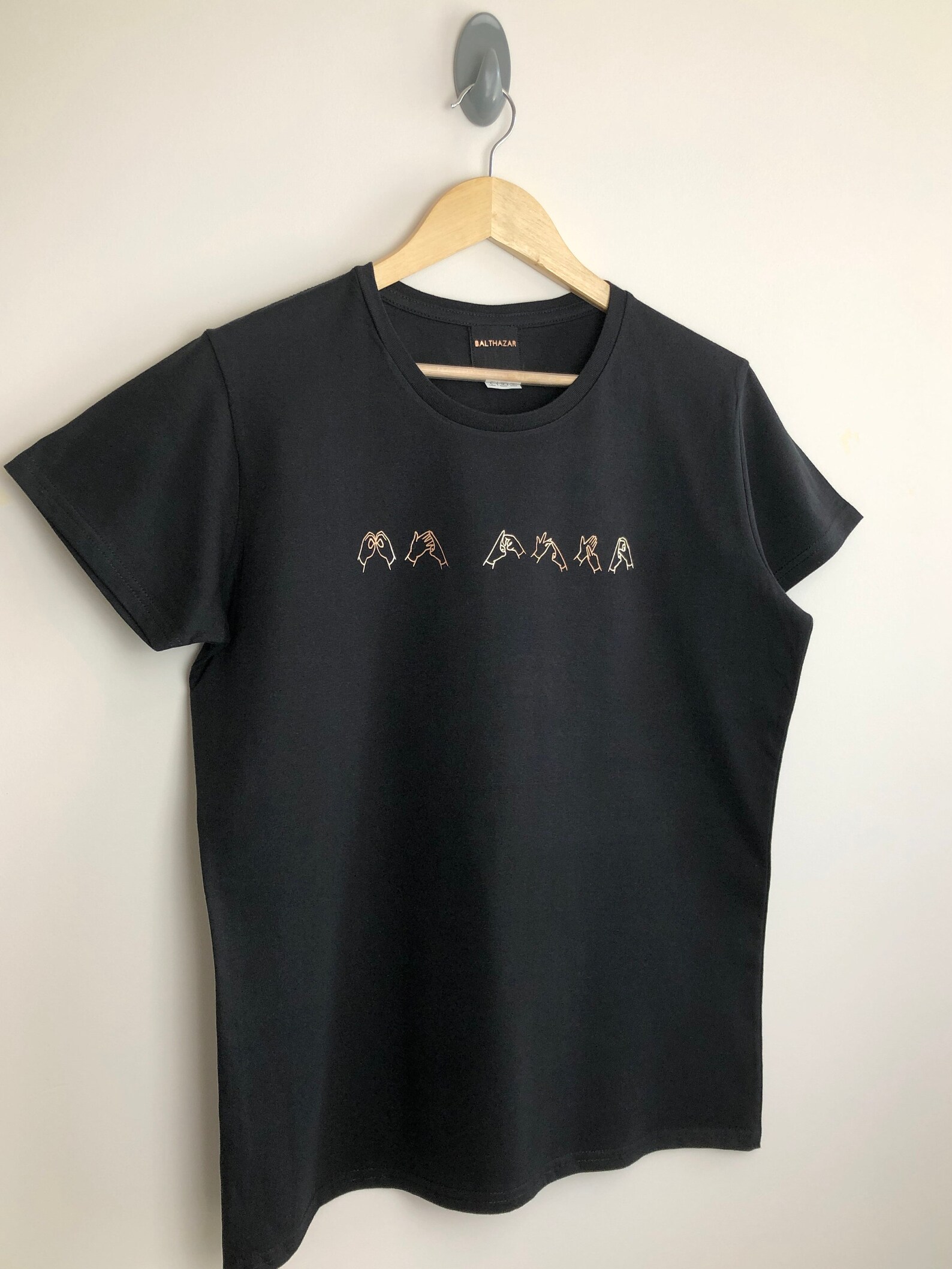 Be Kind Sign Language T-shirt Hand Drawn BSL - Etsy UK