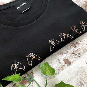 Be Kind Sign Language T-shirt Hand Drawn BSL - Etsy UK
