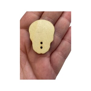 33mm 2 Hole Skeleton Skull Wooden Sewing Button ASSORTED COLORS ...