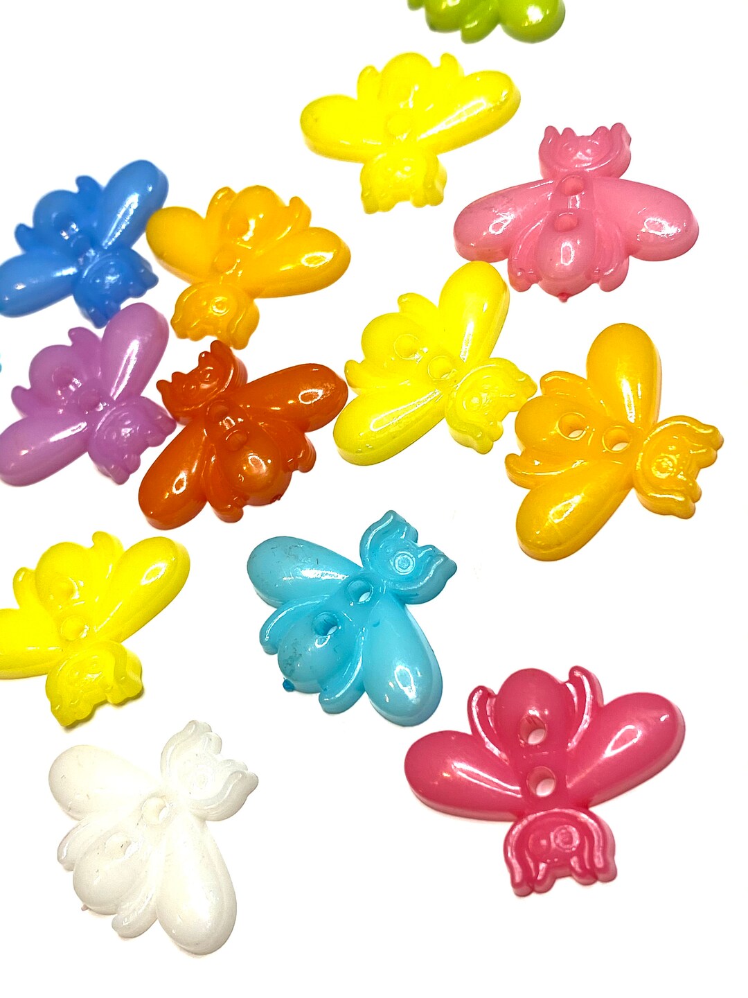 Bumble Bee Acrylic Sewing Buttons: Assorted Colors, Crafting ...